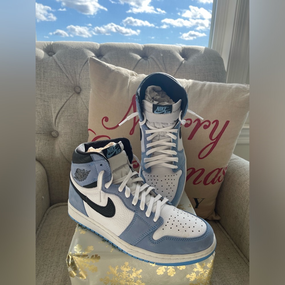 Rare Jordan 1s! Classic Jordans! - Gem